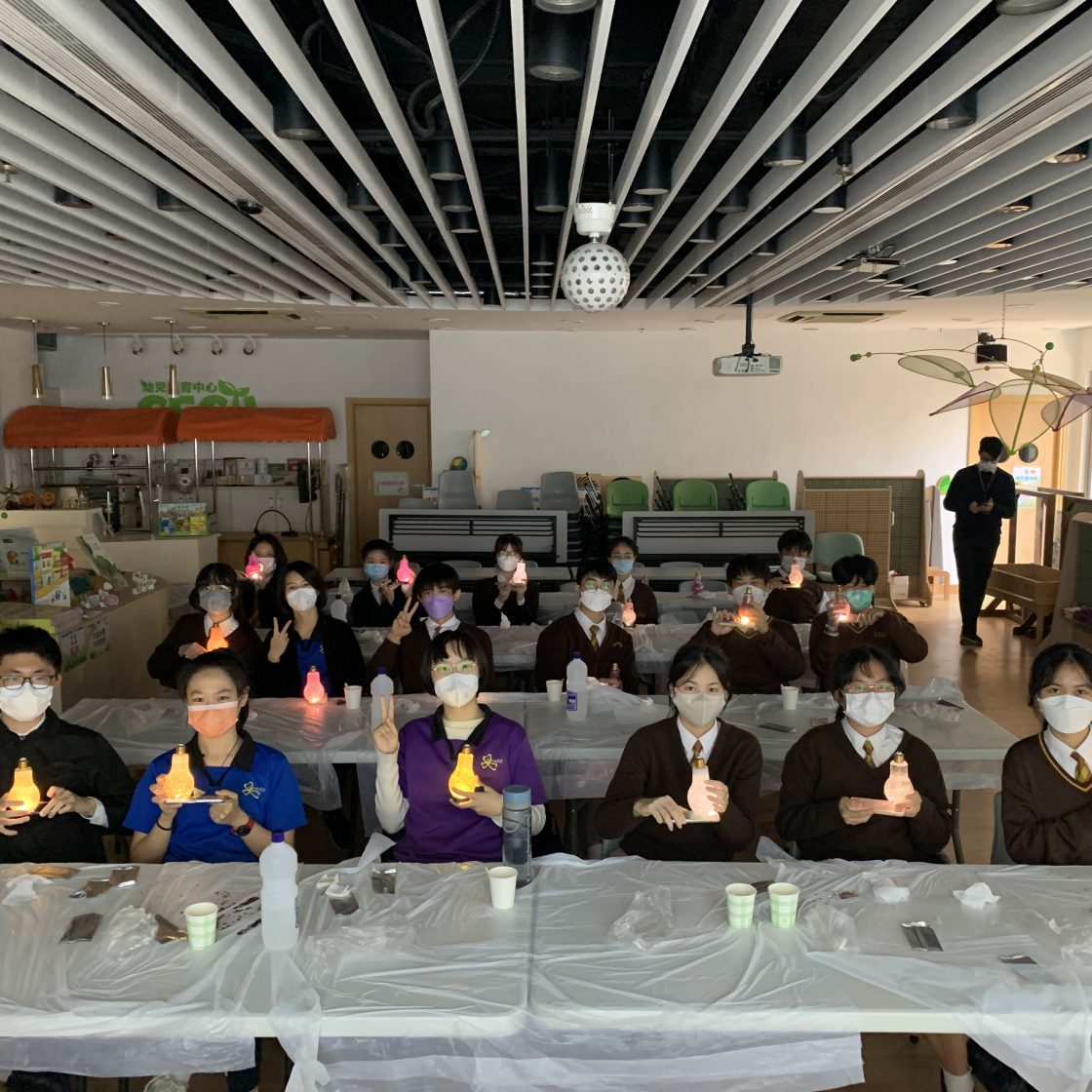 Workplace Visit: A Day in Six Different Worlds – STGSS